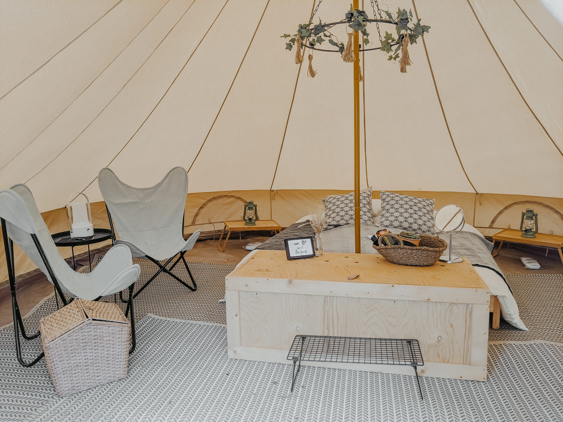 Glampingtält - uthyrning av glampingtält - kontakta oss idag ...